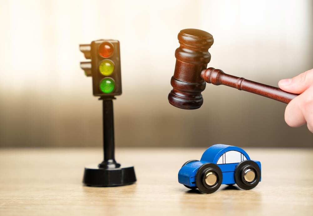 Running a Red Light Accident: Who’s at Fault in Oregon?
